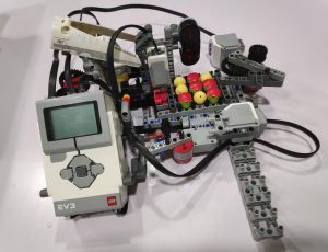 乐高EV3 三子棋 - 恐龙园